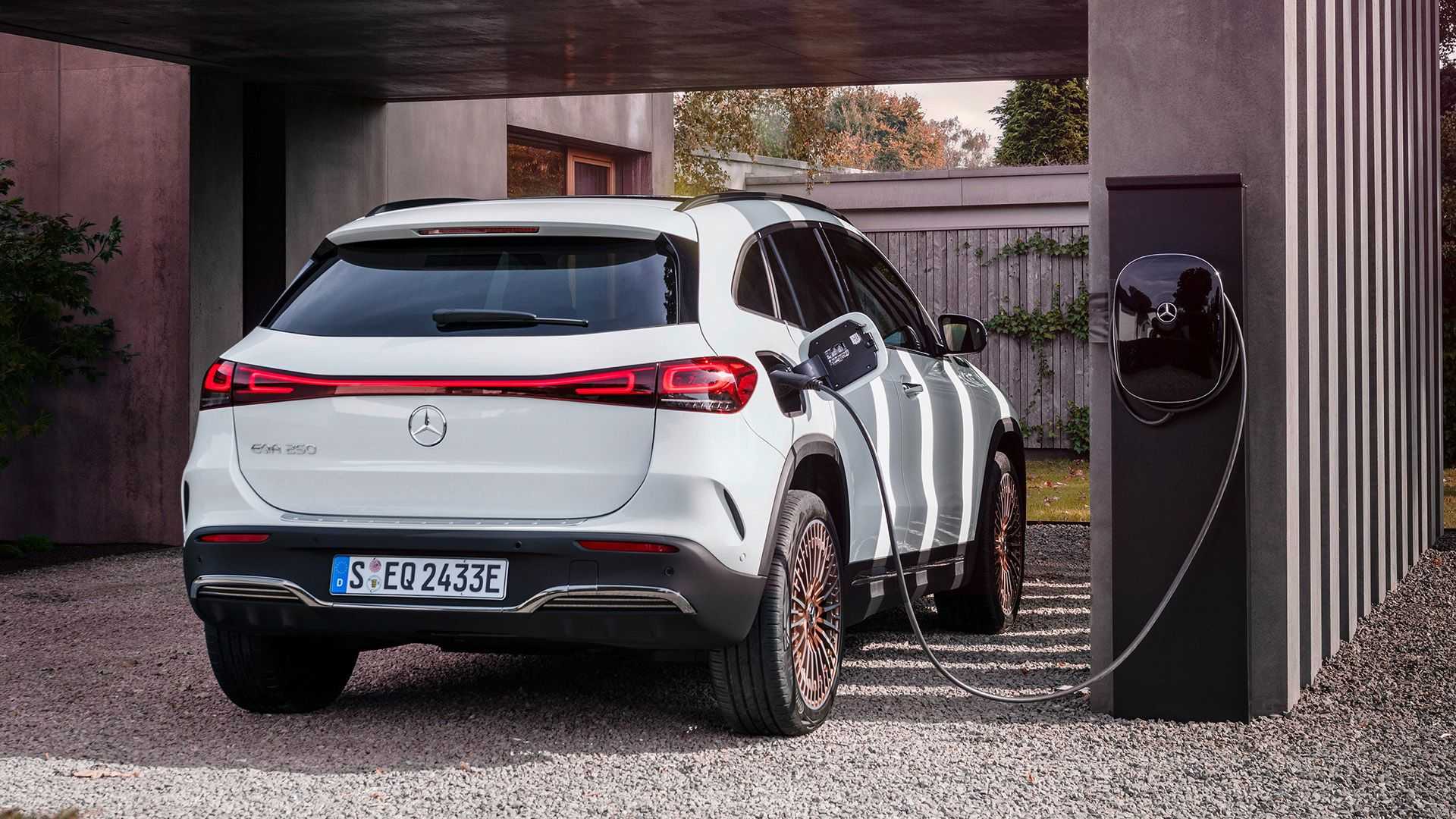 All-new Mercedes-Benz EQA debuts - Khulekani On Wheels