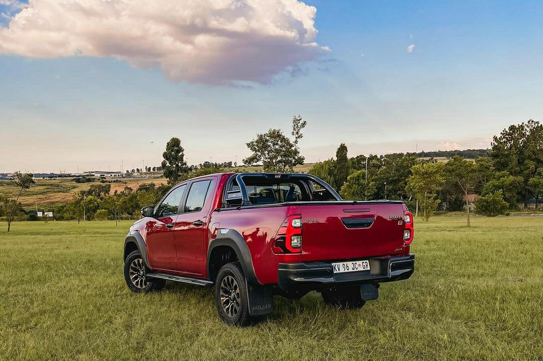 We drive the hot Toyota Hilux GR-Sport - Khulekani On Wheels