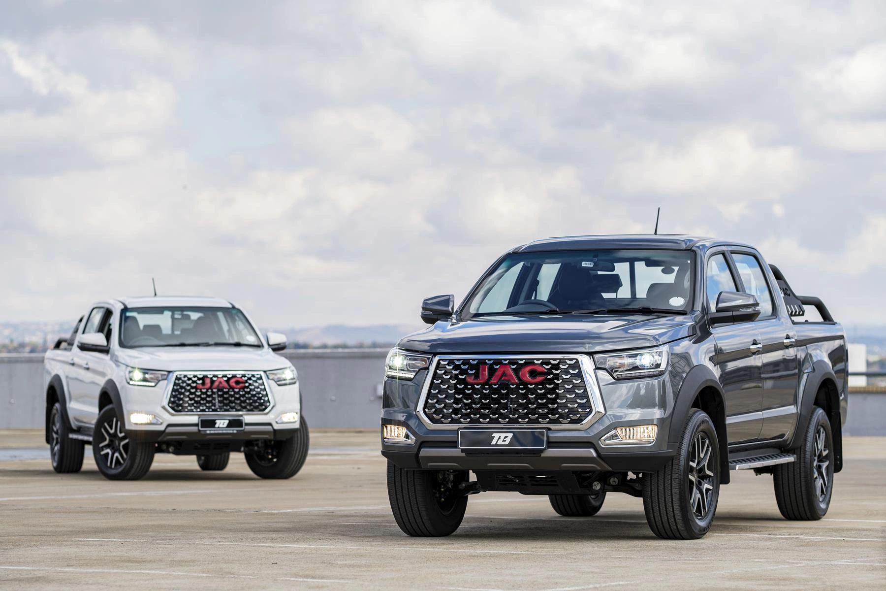 JAC Motors expands T-Series range with new T8 2.0L CTi 4x2 Lux model ...