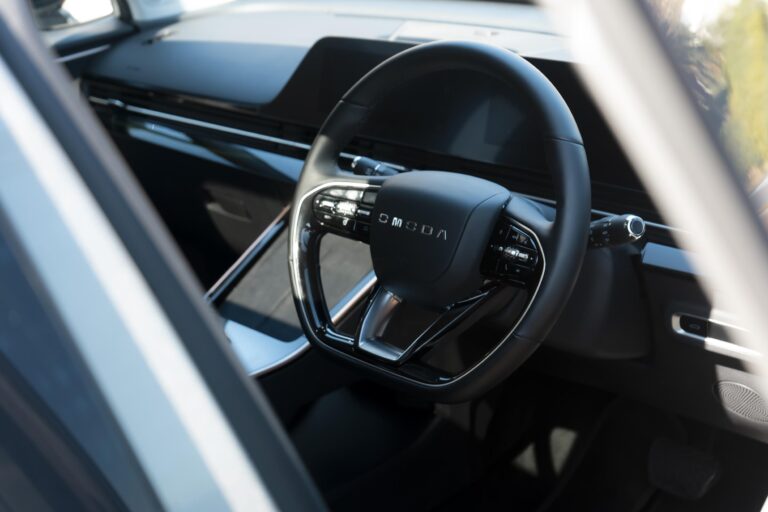 Omoda South Africa adds new ‘affordable’ Style derivative to C5 range ...