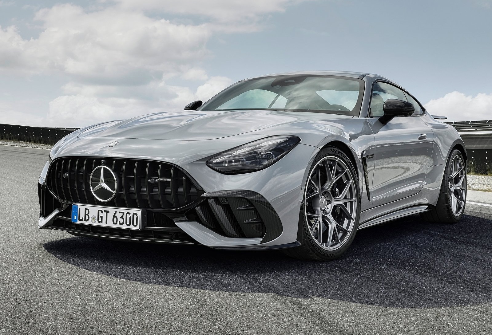 Mercedes-AMG’s second-generation GT63 Pro 4Matic+ breaks cover ...