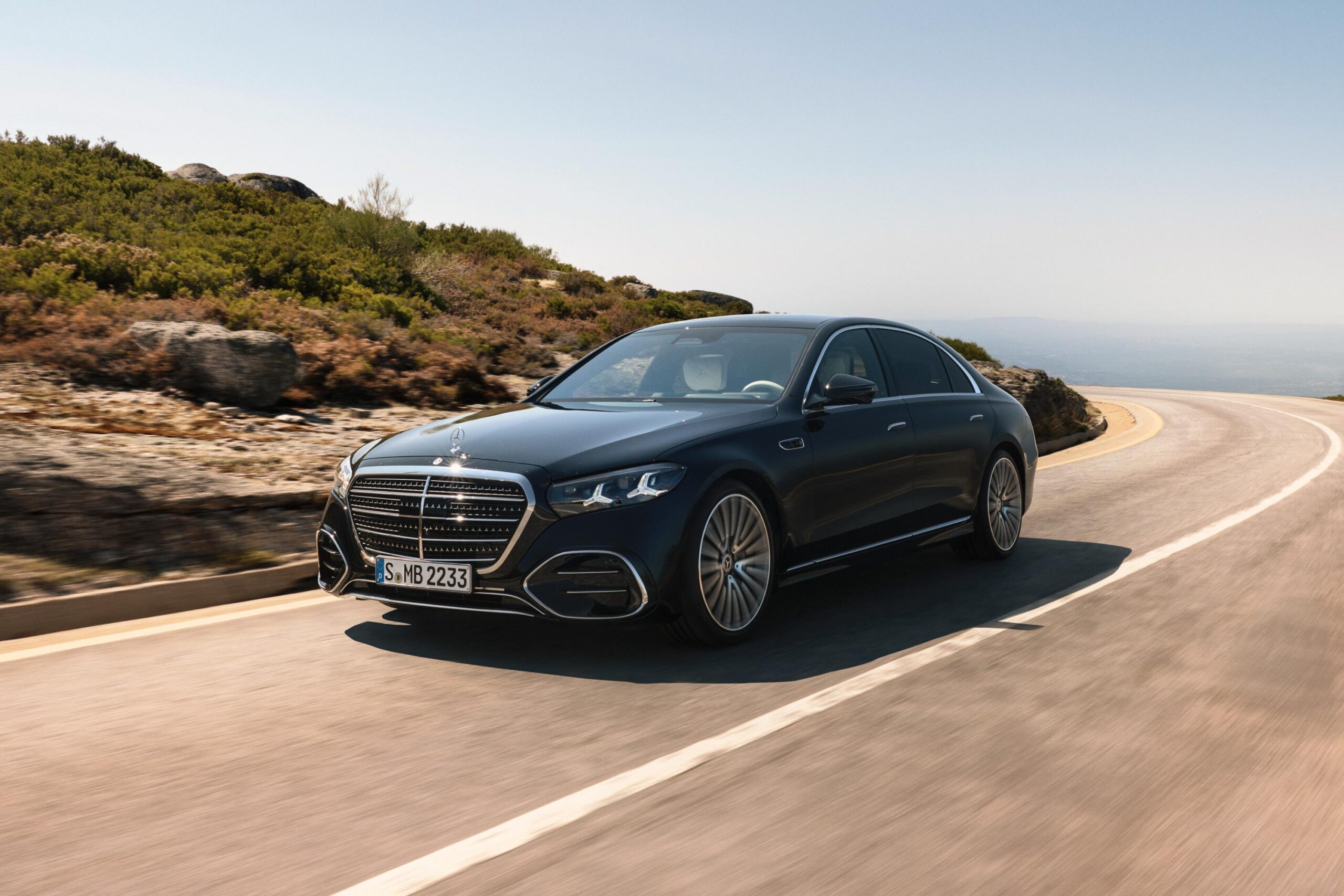 Mercedes-Benz marks 140 years of innovation with a heavily updated S ...